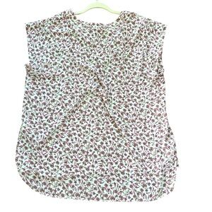 Reitmans | Tops | Reitmans Essentials Cream Floral Crepeblouse With Cap ...